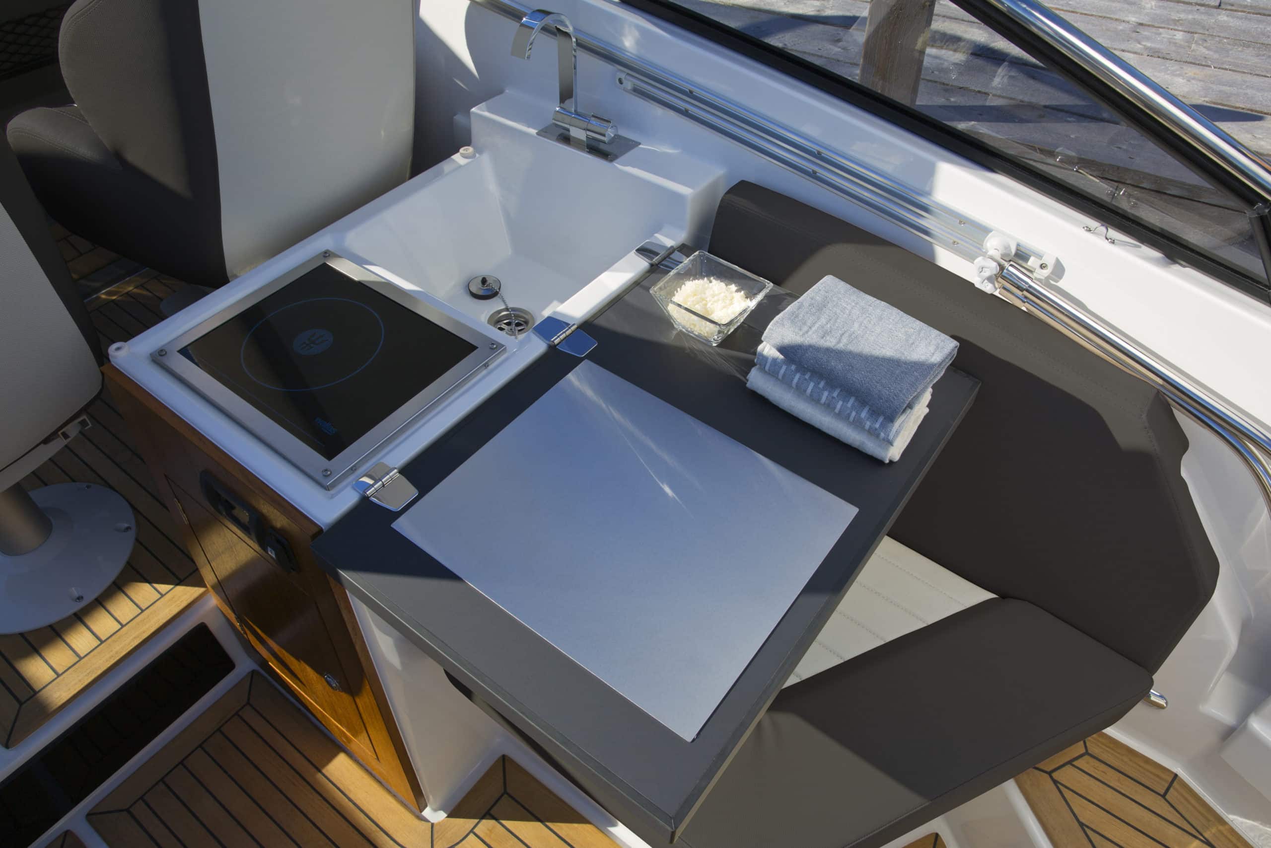 Finnmaster T8 | Agapi Boat Club