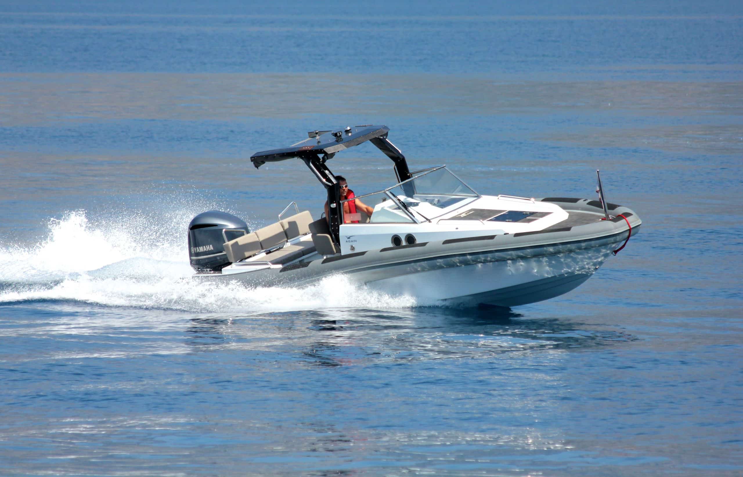 Agapi 750 | Premium Day Cruiser | Agapi Boat Club
